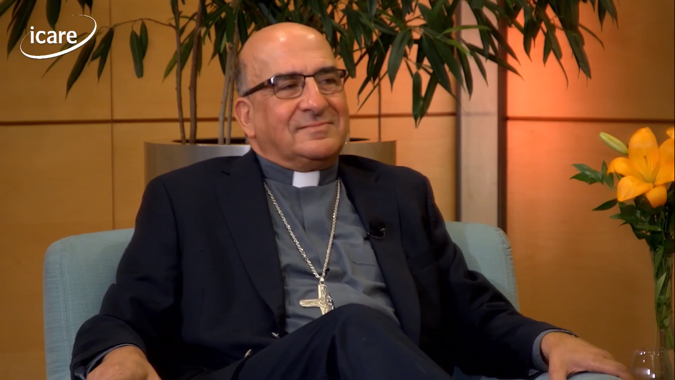 Monseñor Fernando Chomalí en el ciclo "En Persona" de ICARE: "En Chile ...